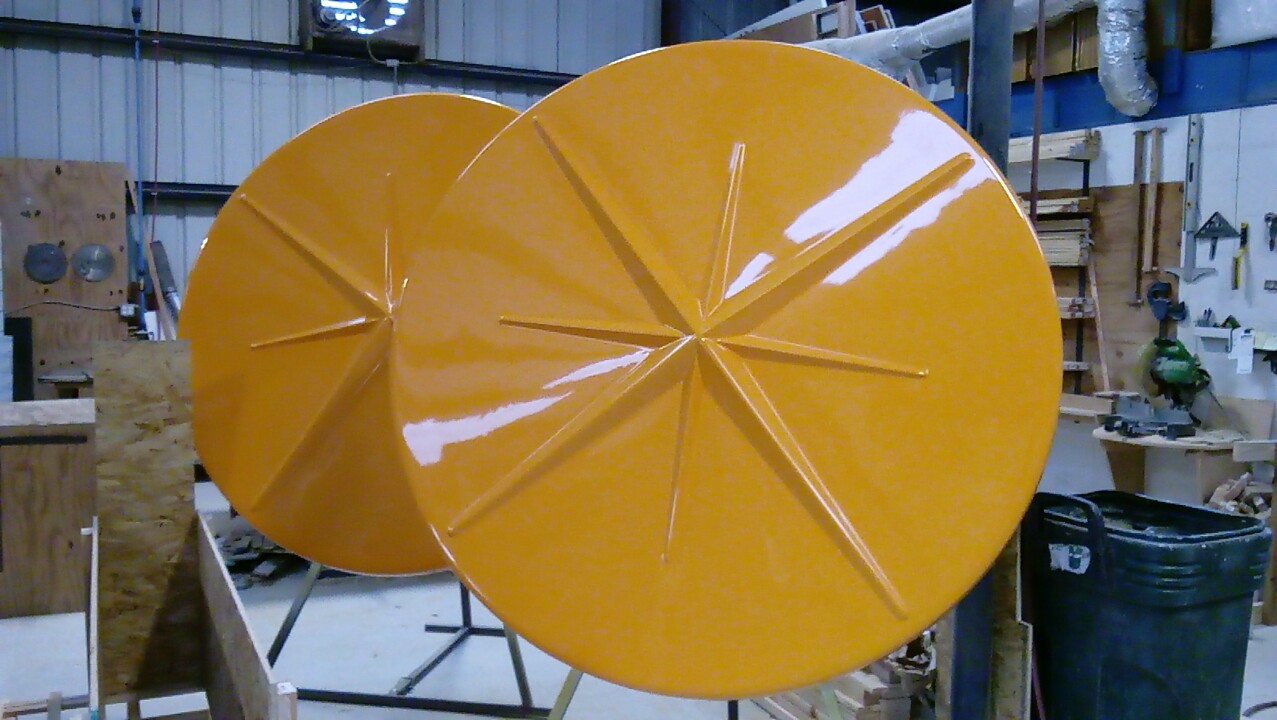 6′ Round Starburst Umbrella in School Bus Yellow for Amazon Warehouse ...