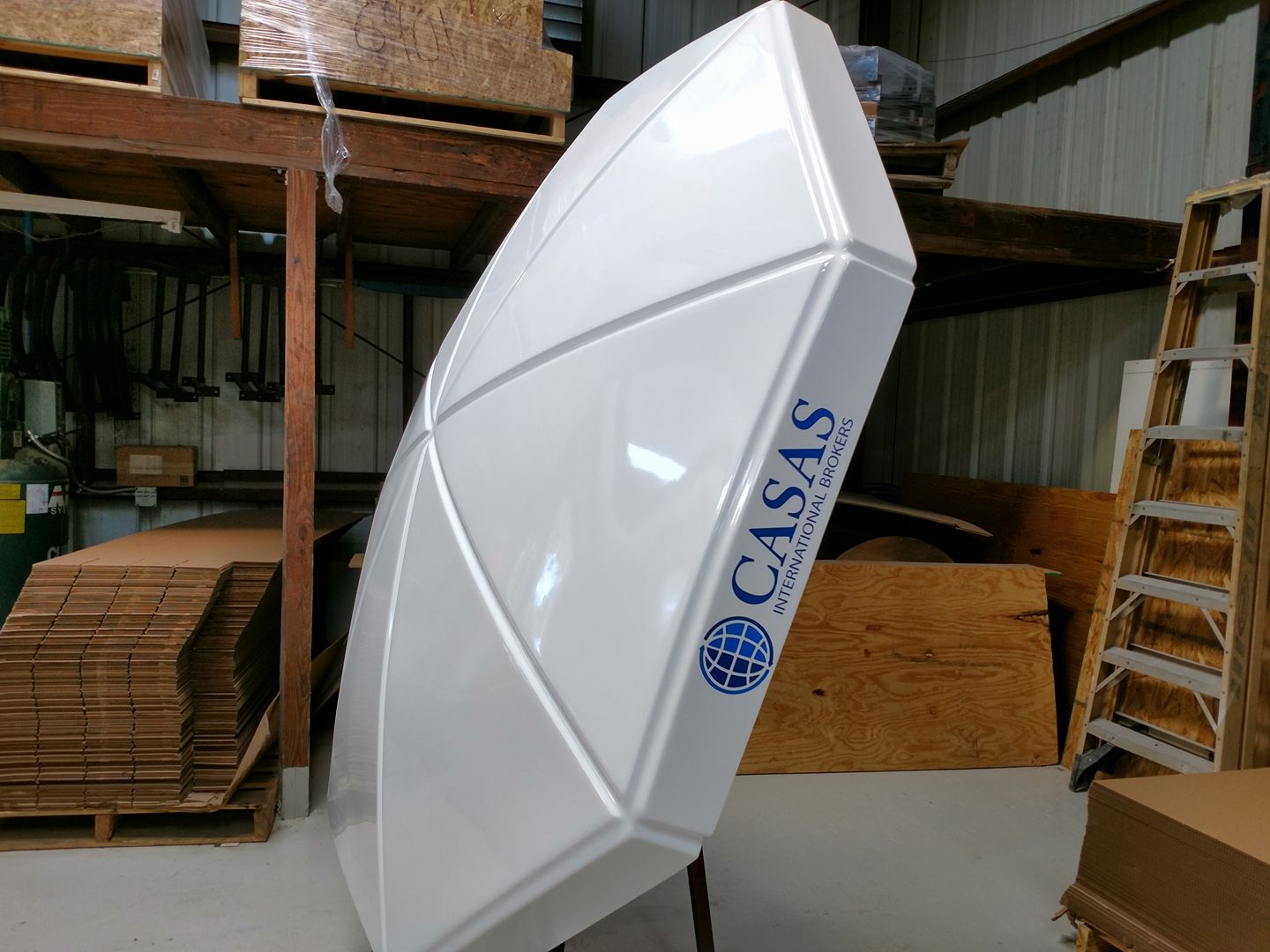 6′ Octagonal Umbrella With Valance in White for CASAS | STM Industries
